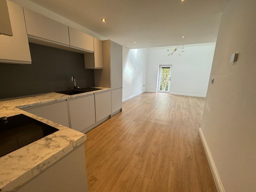 Gisburn Road, Barrowford, BB9 6JD 1 bed duplex - £800 pcm (£185 pw)