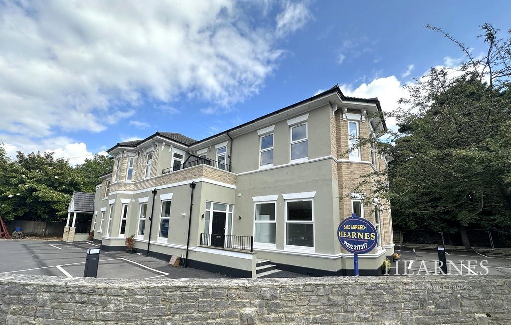 Christchurch Road, Bournemouth, BH1 1 bed apartment - £220,000