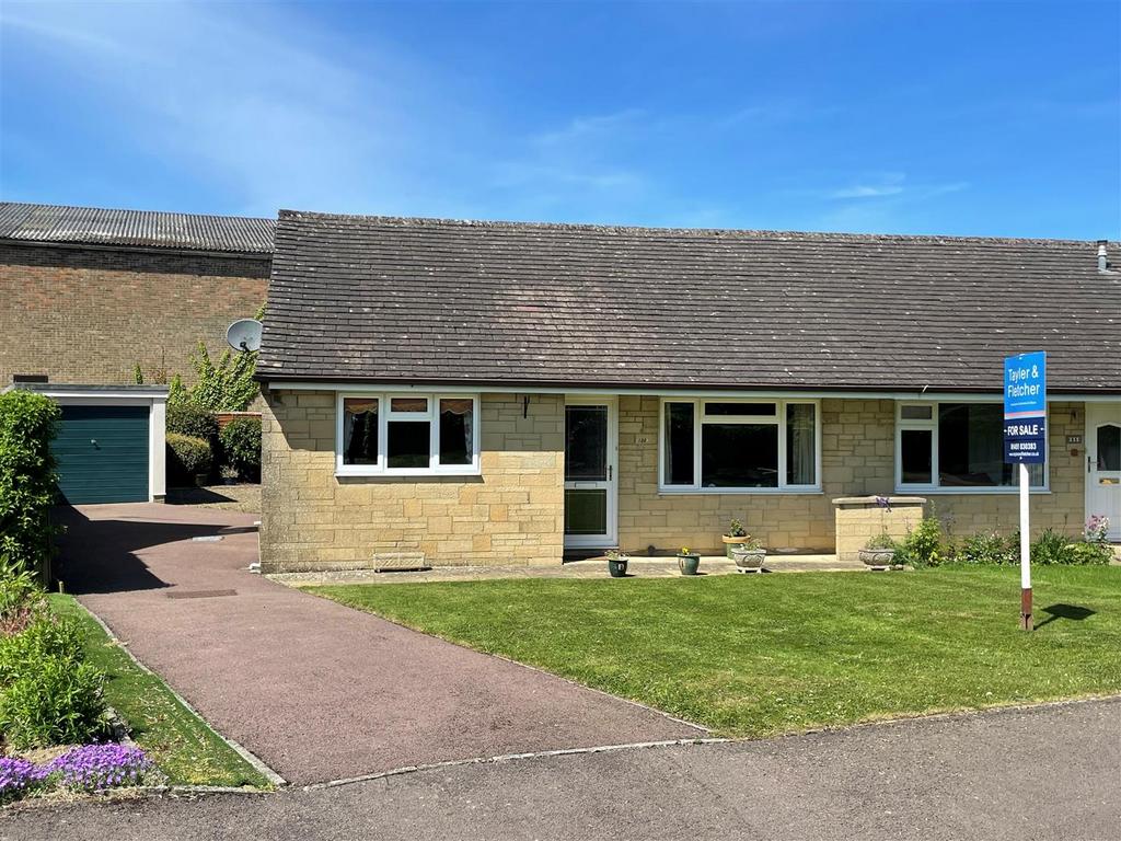 Roman Way, Bourton-On-The-Water 2 bed terraced bungalow - £325,000