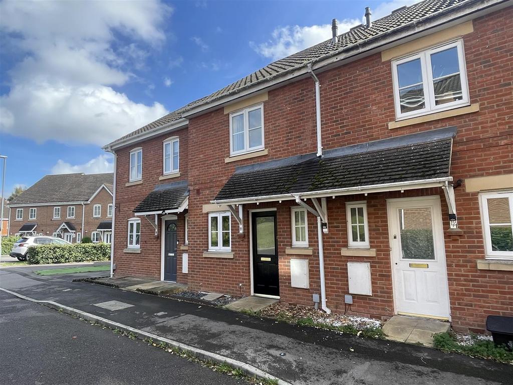 Old Dairy Close, Salisbury SP2 2 bed terraced house - £225,000