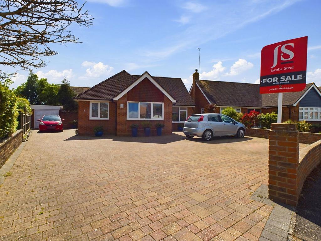 Parry Drive, Rustington, BN16 3 bed detached bungalow - £500,000