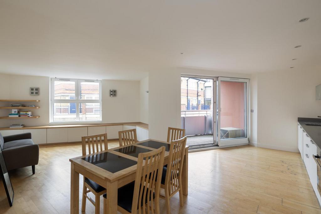 Barrow Store Court, London SE1 2 bed apartment - £2,275 pcm (£525 pw)