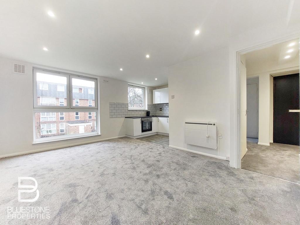 Rusholme Grove, London 4 bed flat - £2,099 pcm (£484 pw)