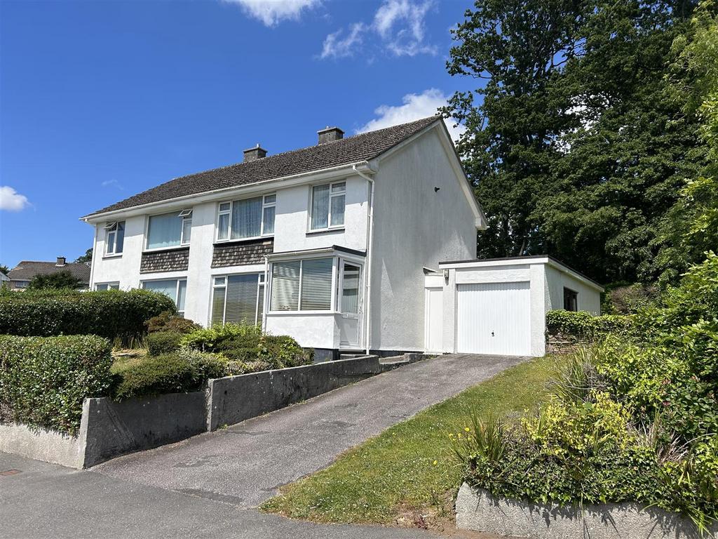 Midway Drive, Truro 3 bed semi-detached house - £325,000