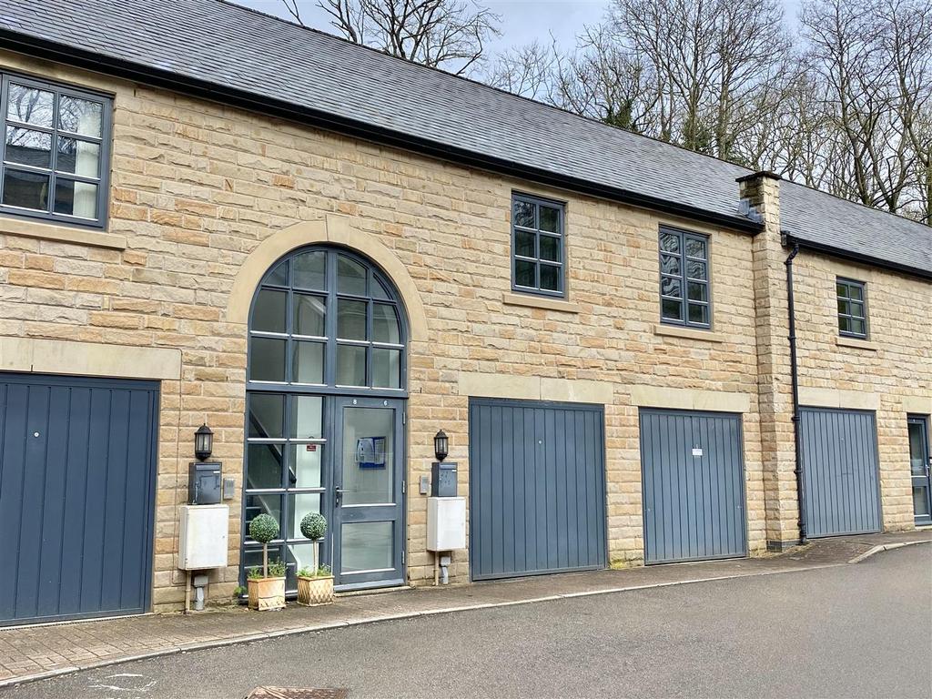 Kinderlee Way, Chisworth, Glossop 1 bed apartment - £125,000