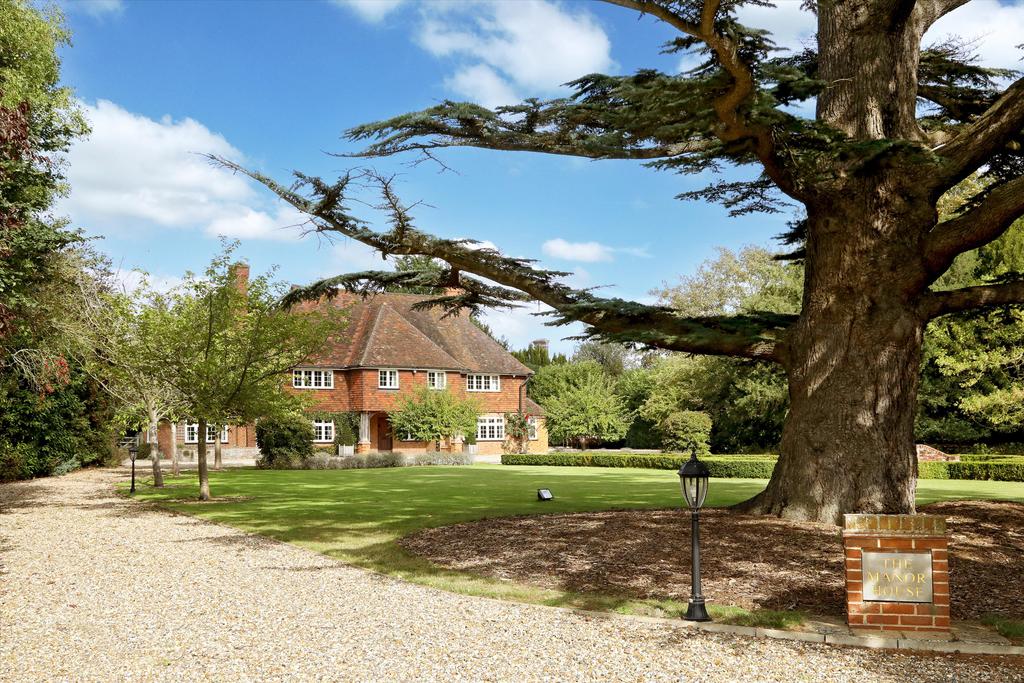 Manor Drive, Shurlock Row, Reading... 6 bed detached house for sale - £ ...