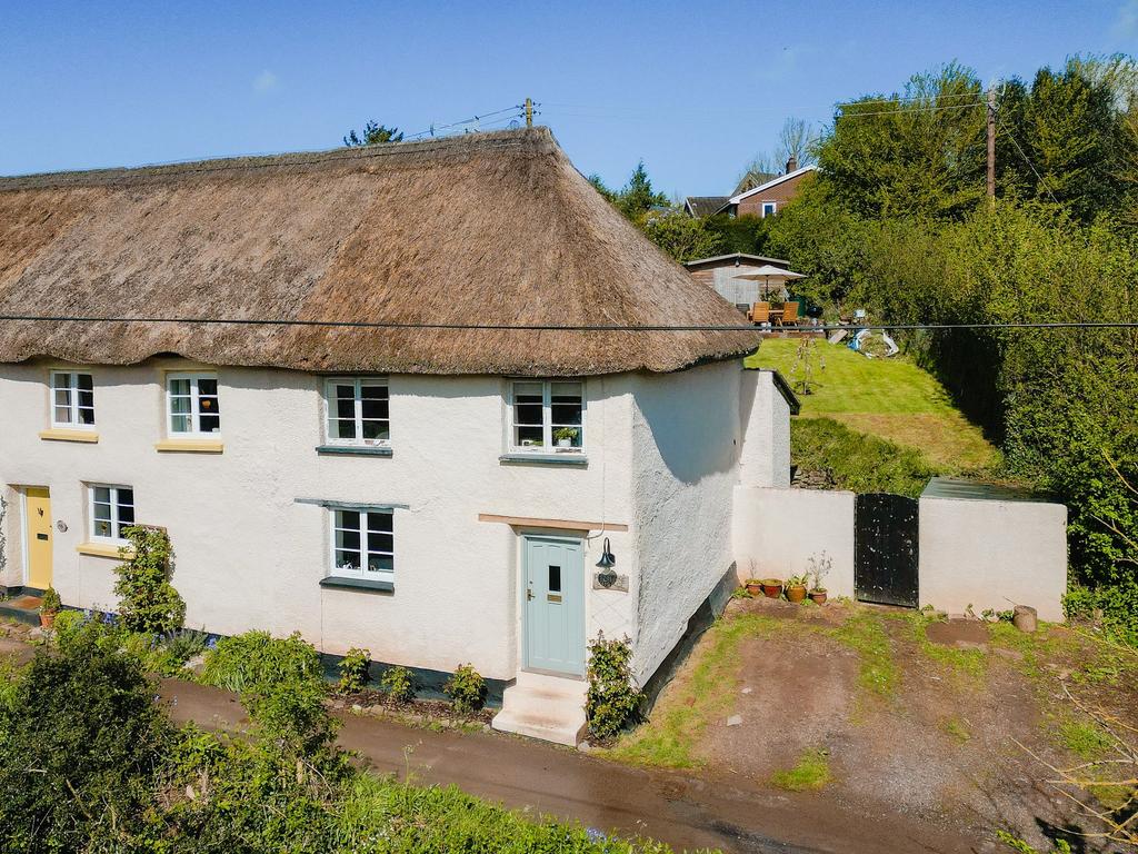Colebrooke, Crediton, EX17 2 bed end of terrace house - £250,000