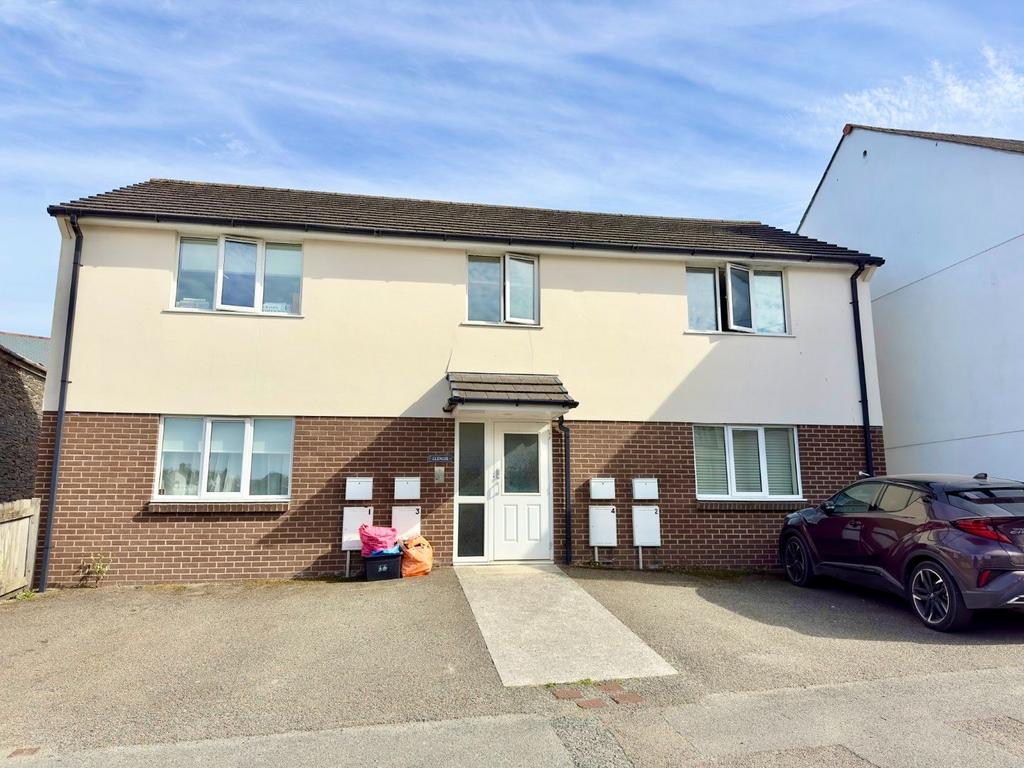 Glen Road, Wadebridge, PL27 1 bed ground floor flat for sale - £135,000