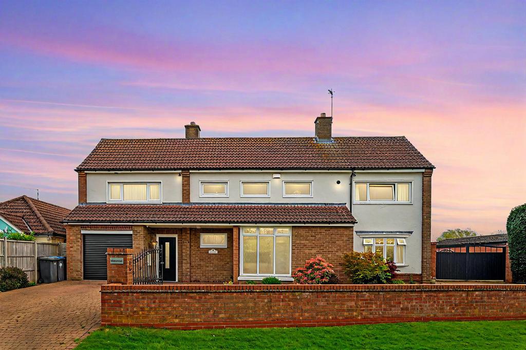 Green Lane Brinklow, Warwickshire... 4 bed detached house - £700,000