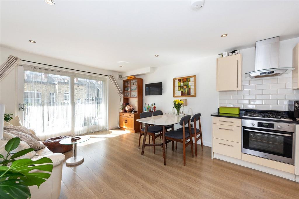 Myrdle Street, London, E1 2 bed apartment - £550,000