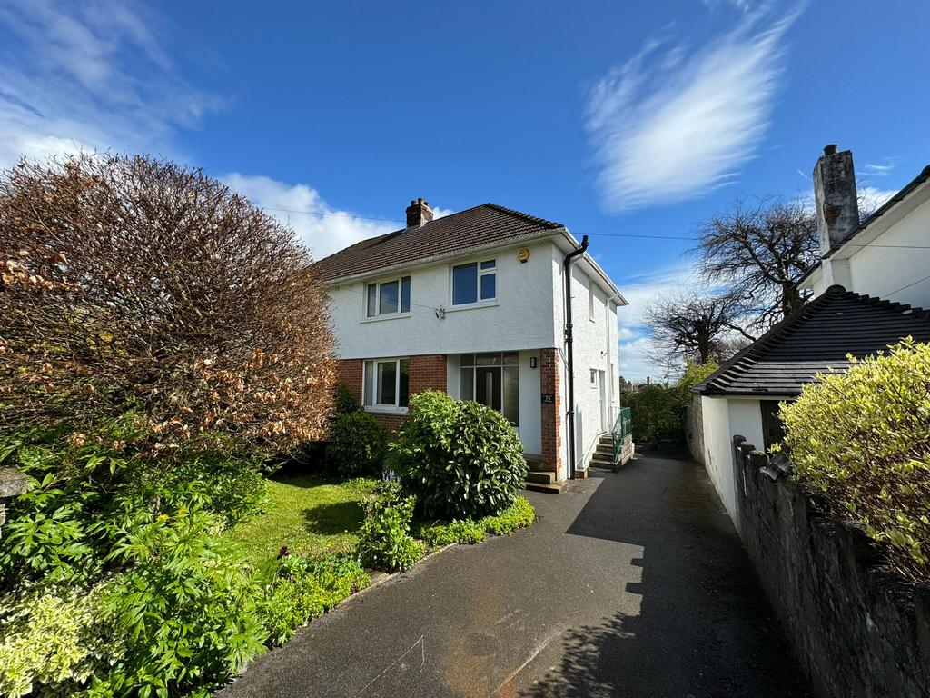 West Road, Bridgend 3 bed semi-detached house - £1,350 pcm (£312 pw)