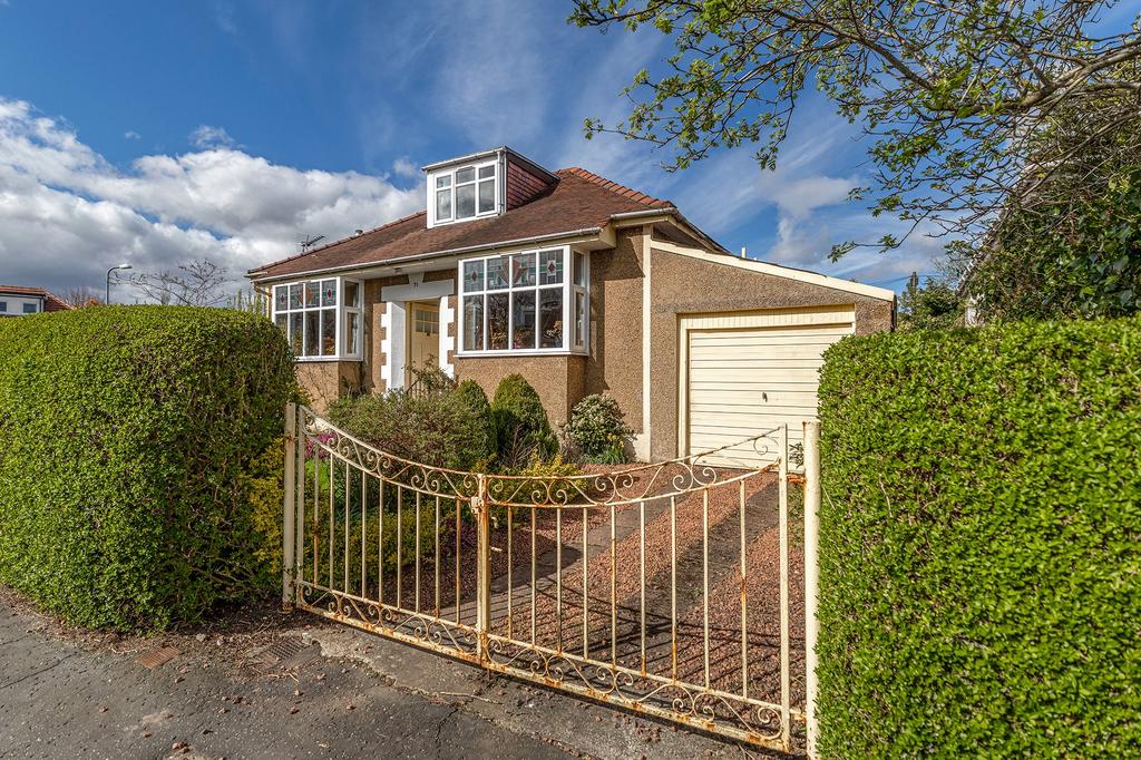 Speirs Road, Bearsden 3 bed detached house - £360,000