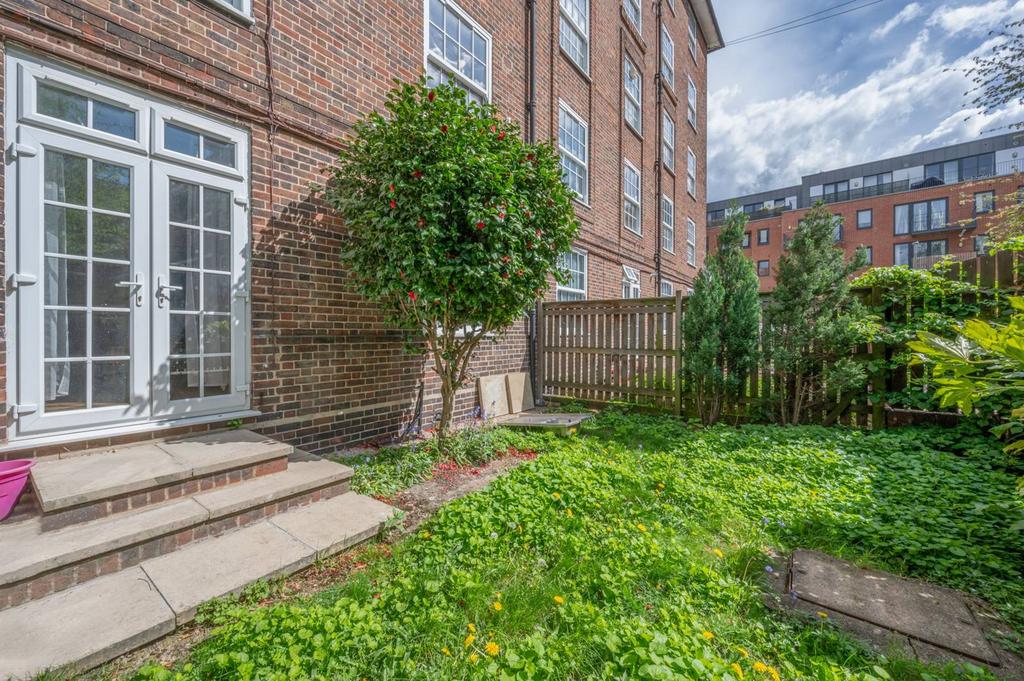 Thessaly Road, Nine Elms, London, SW8 1 bed flat - £425,000