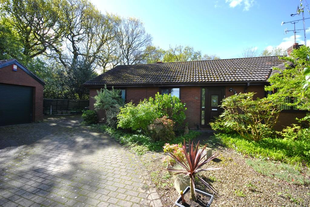 Muirfield Avenue, Doncaster DN4 3 bed detached bungalow - £250,000