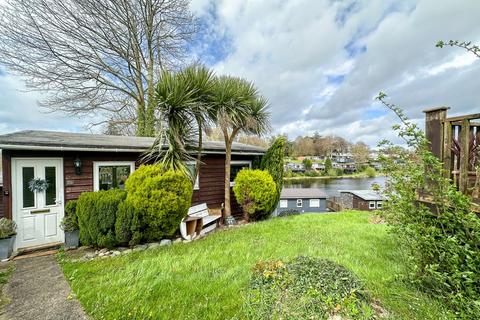 Snowdon Drive, Caeathro, Caernarfon... 2 bed mobile home for sale - £30,000