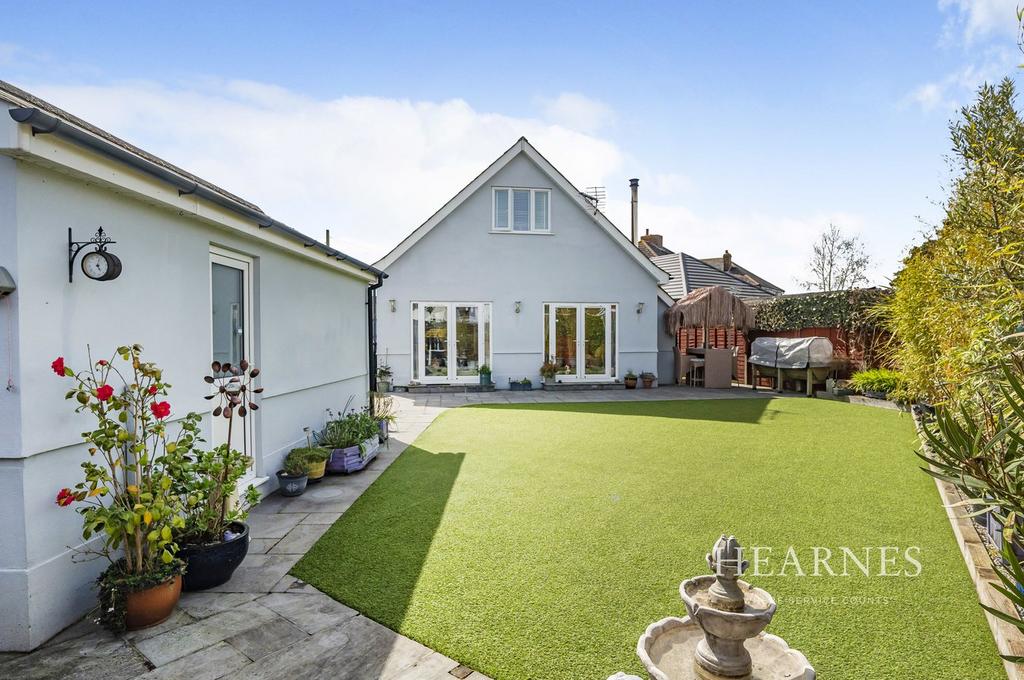 Parham Road, Bournemouth, BH10 4 bed detached house for sale - £495,000