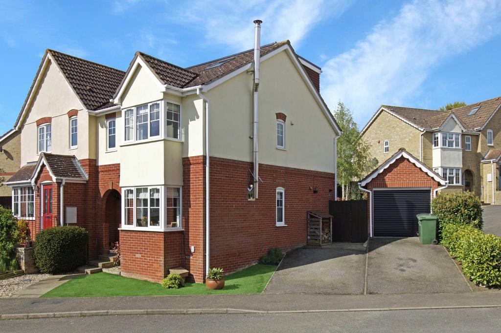 Beech Avenue, Halstead, CO9 4 bed semi-detached house - £385,000