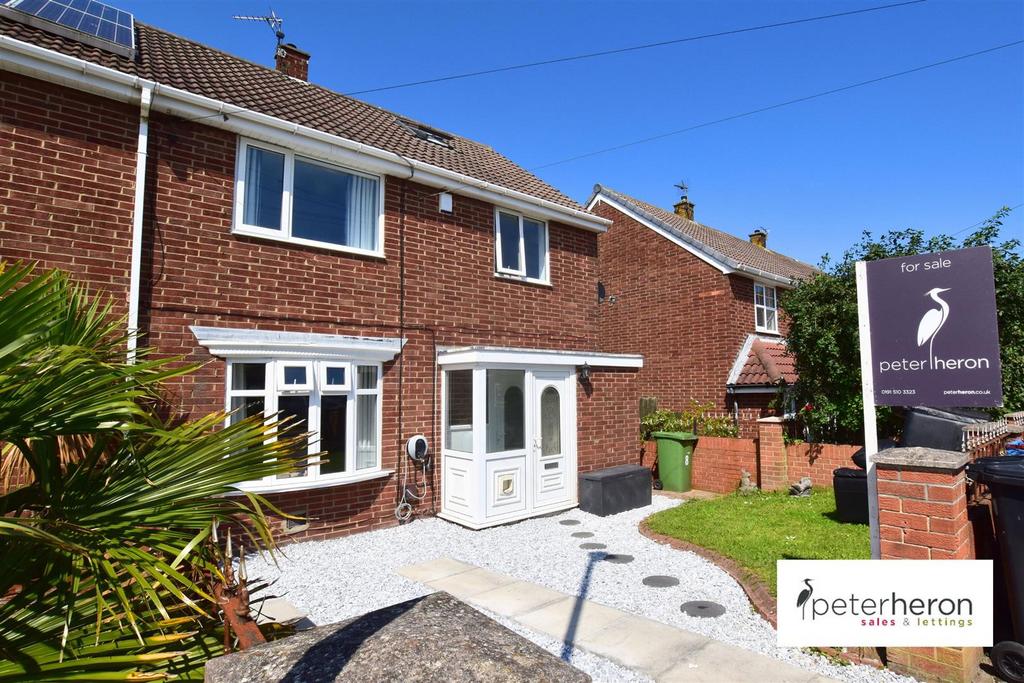 Souter View, Whitburn, Sunderland 3 bed semi-detached house - £179,950