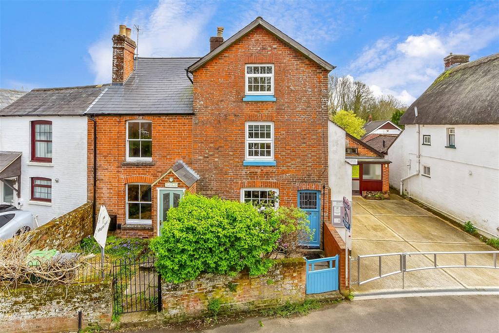 Castle Street Newport Isle Of Wight 3 Bed End Of Terrace House For