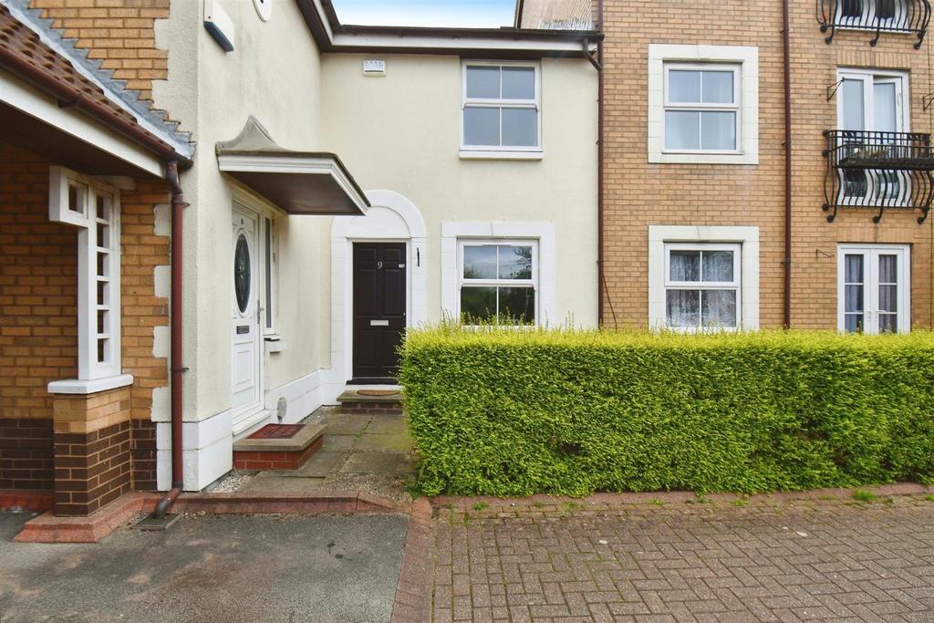 Lealholme Court, Howdale Road, Hull 2 bed terraced house - £109,500