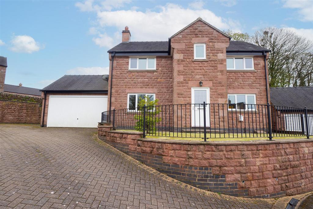 The Green, Whiston ST10 4 bed detached house for sale - £440,000