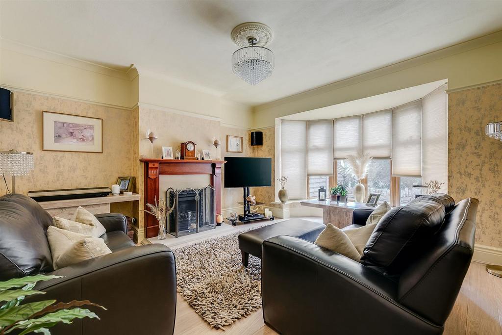 Sandygate Road, Crosspool, Sheffield 4 bed semi-detached house for sale ...