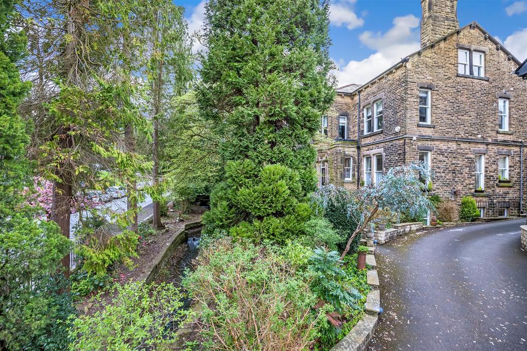 Grove Road, Ilkley LS29 2 bed apartment - £375,000