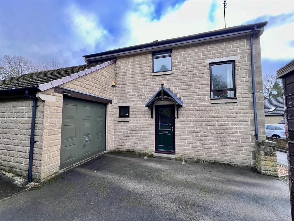 Sir Josephs Lane, Darley Dale, Matlock 3 bed detached house - £300,000