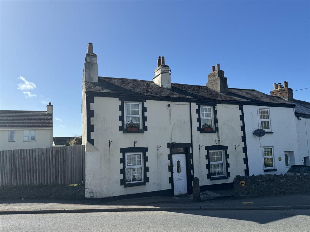 Castle Street, Bideford EX39 2 bed end of terrace house for sale - £235,000
