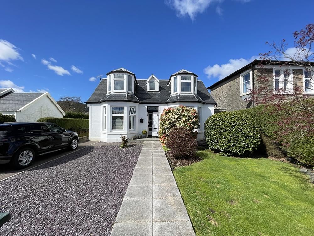 107 Edward Street, Dunoon, Argyll and... 4 bed villa - £250,000