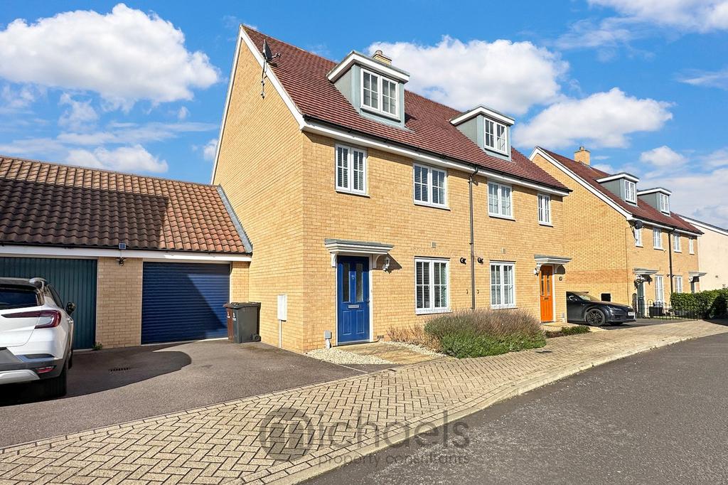 Foundation Way, Colchester... 3 bed semi-detached house for sale - £350,000