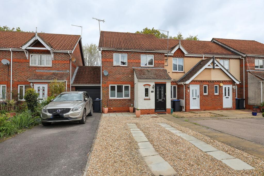 Clifton Road, Burgess Hill, RH15 3 bed terraced house - £385,000