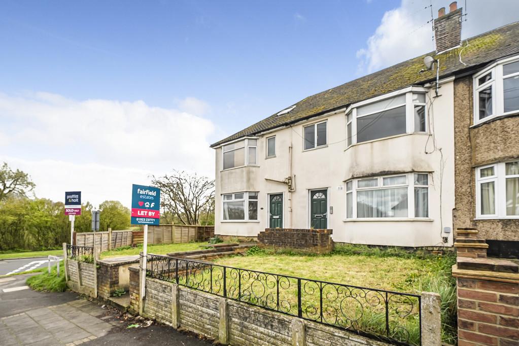 Balmoral Road, Watford, Hertfordshire 2 bed maisonette for sale - £295,000