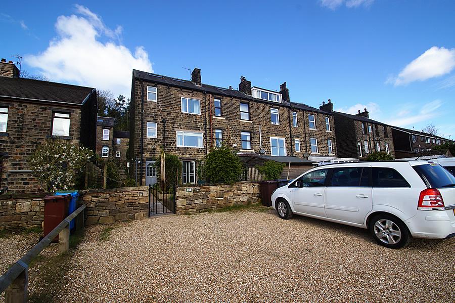Huddersfield Road, Diggle OL3 3 bed end of terrace house - £375,000