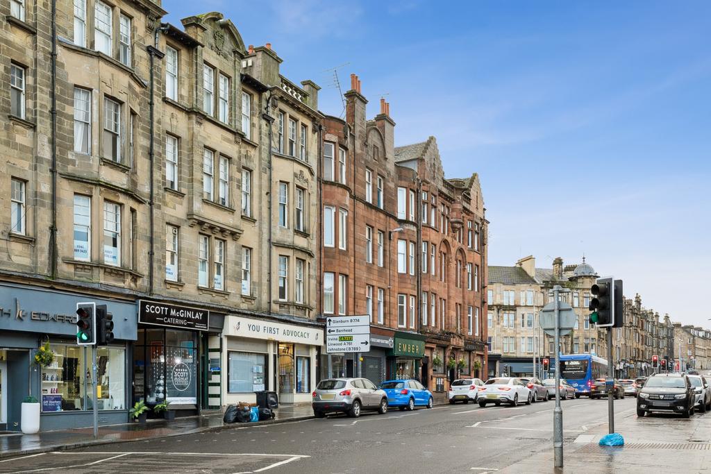 Causeyside Street, Flat 1-1, Paisley... 1 bed flat - £550 pcm (£127 pw)