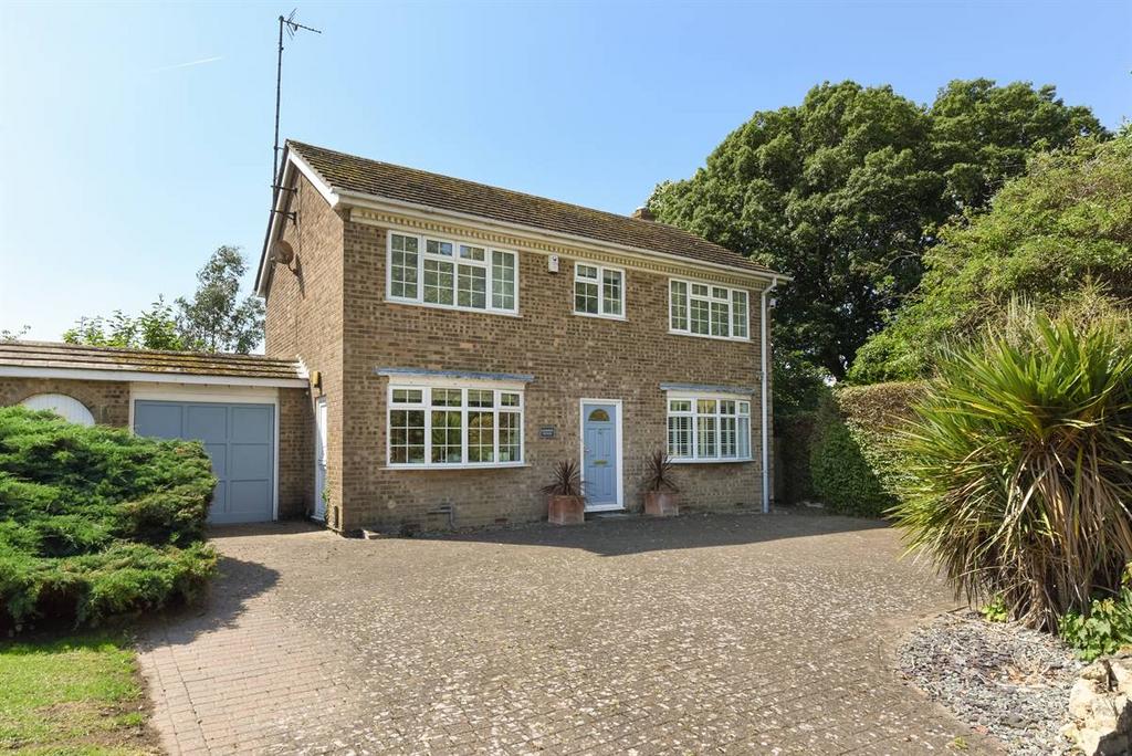 Tower Hill, Tankerton, Whitstable 4 bed detached house for sale - £895,000