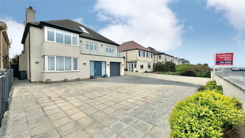 Meols Parade, Wirral, Merseyside, CH47 5 bed detached house for sale ...