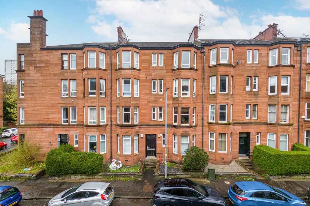 Kennoway Drive, Thornwood, Glasgow 1 bed apartment - £119,000
