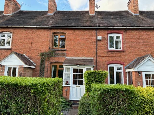 Walton Road, Hartlebury, DY10 4JA 2 bed terraced house for sale - £265,000