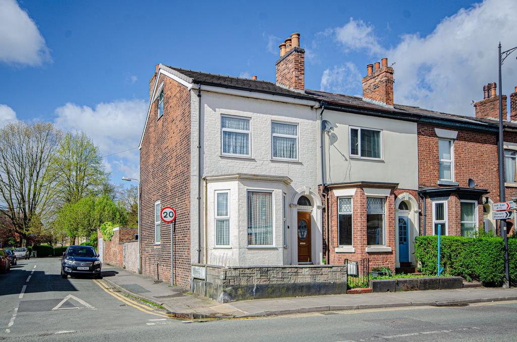Chester Road, Northwich, CW8 3 bed end of terrace house - £220,000