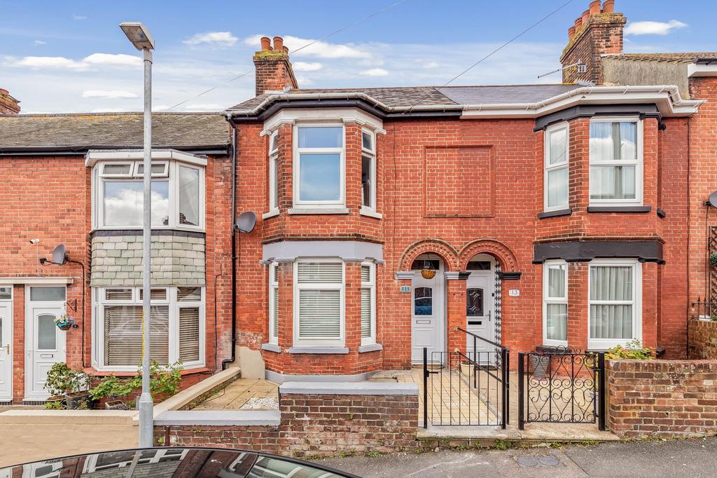 Stanhope Road, Dover, CT16 2 bed terraced house - £210,000