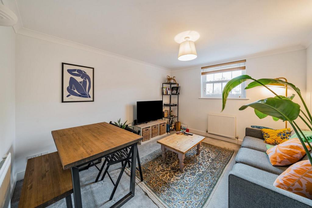 Peckham Rye, Peckham 2 bed flat - £425,000