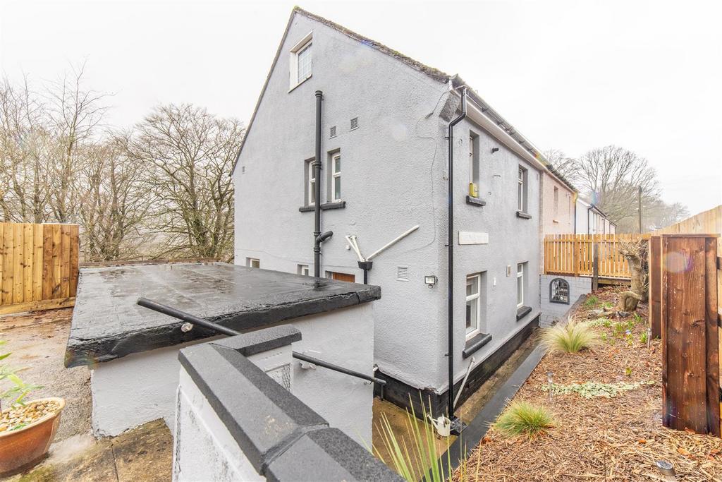 Capel Newydd Avenue, Pontypool NP4 3 bed semi-detached house for sale ...