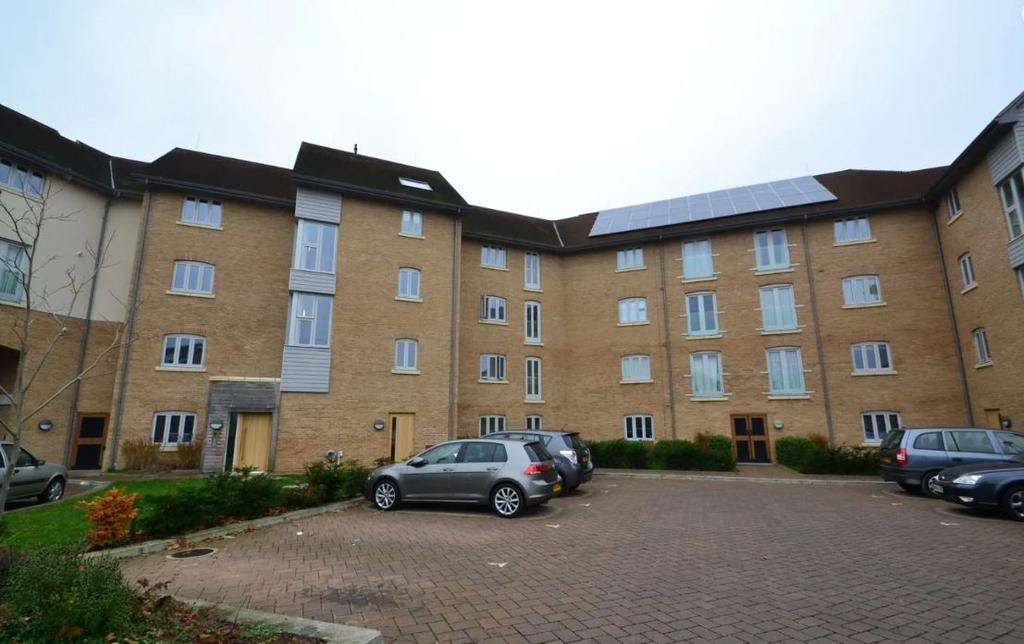Thomas Court, New Mossford Way... 1 bed ground floor flat - £1,375 pcm ...