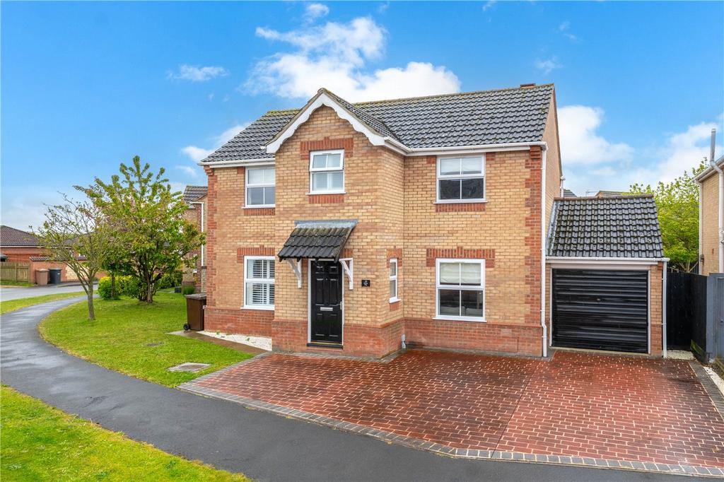 Forum Way, Sleaford, Lincolnshire, NG34 4 bed detached house - £325,000