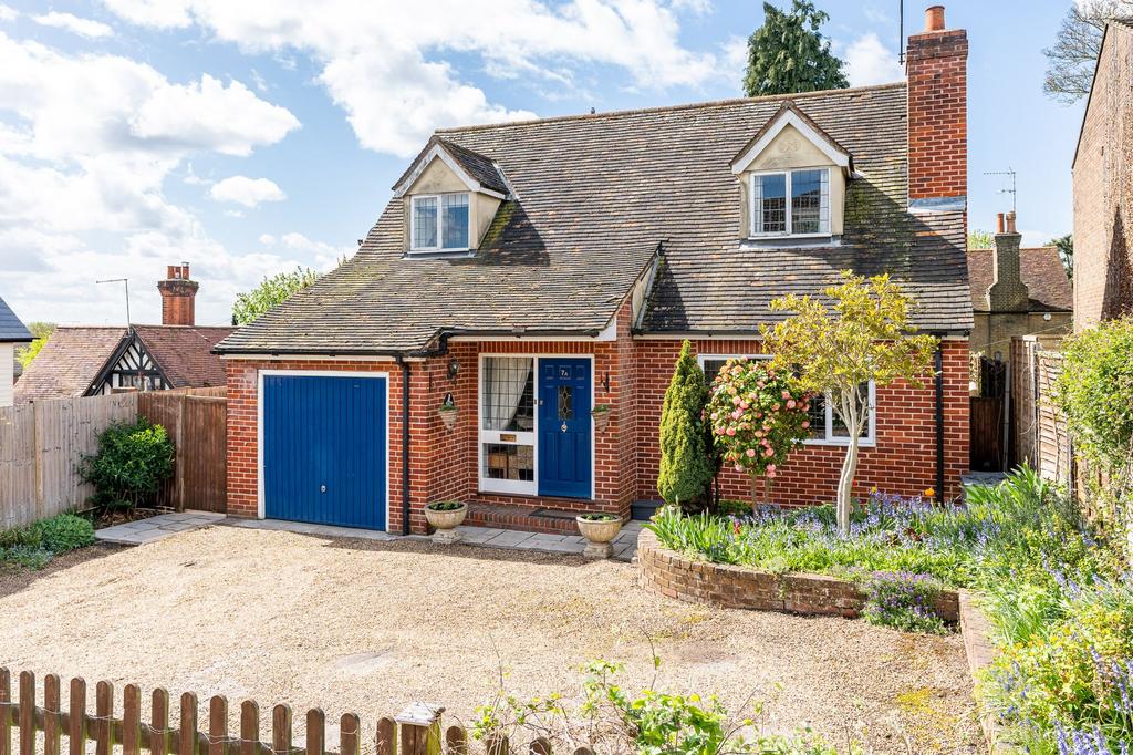 Ware, Ware SG12 3 bed detached house for sale - £675,000
