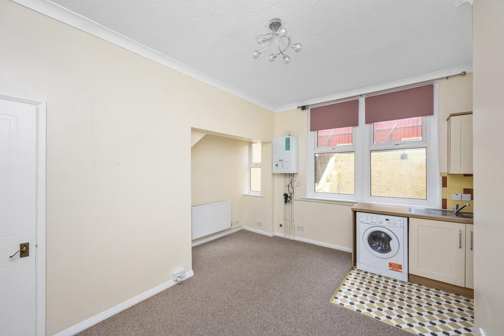 High Street, Brighton BN2 1 bed flat for sale - £230,000