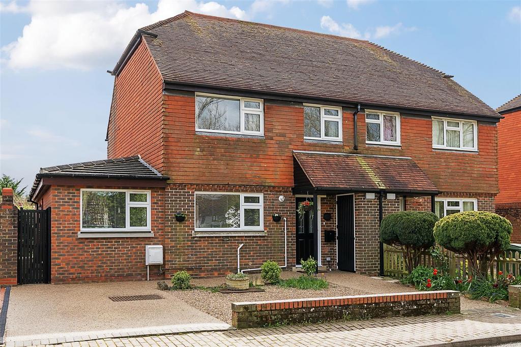 Bell Lane, Staplehurst, Tonbridge 3 bed semi-detached house - £415,000