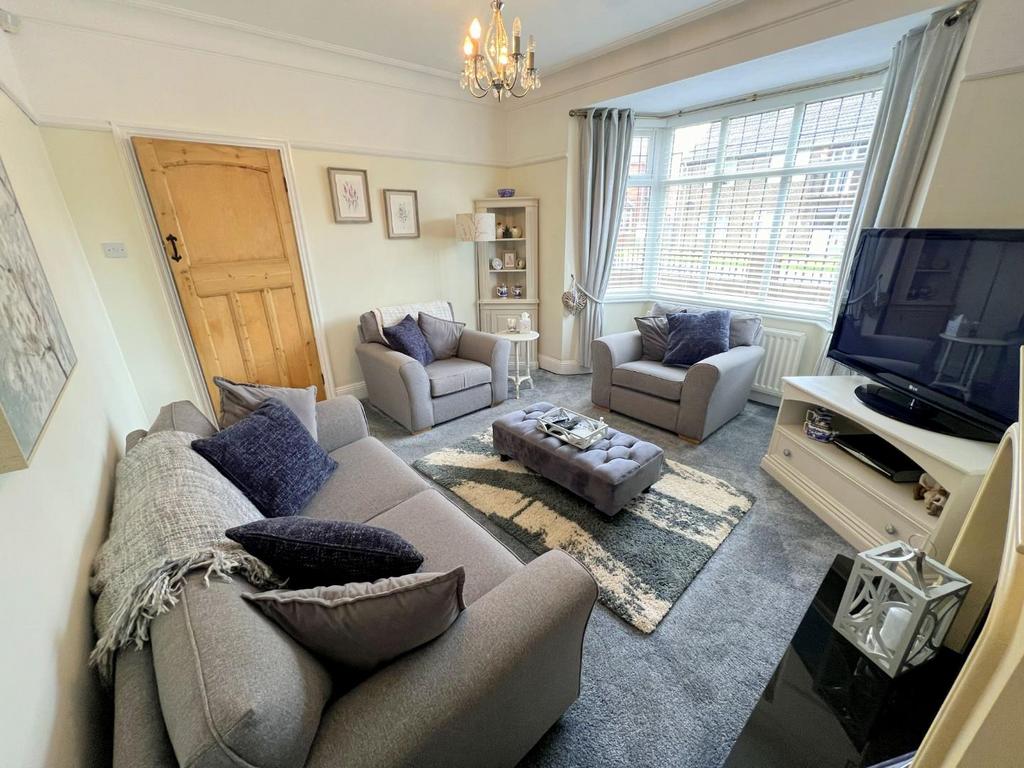 Sherburn Road, Gilesgate, Durham 3 bed semi-detached house for sale - £ ...