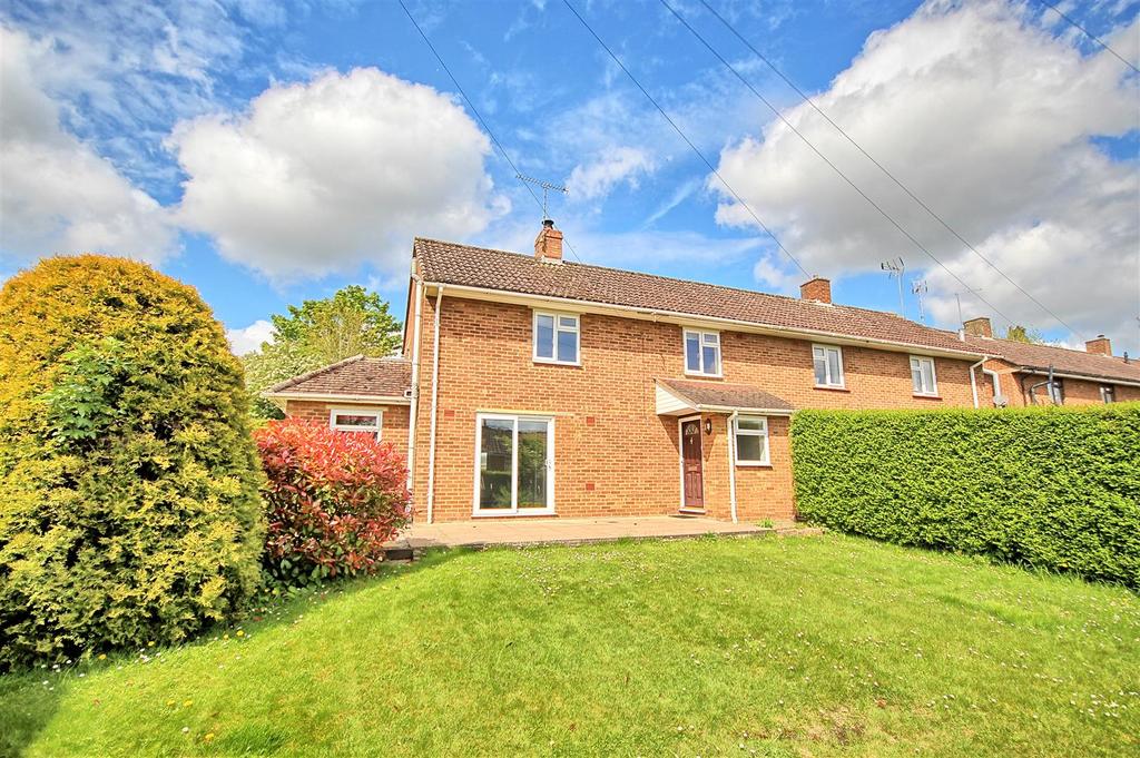 Windmill Way, Much Hadham SG10 3 bed semi-detached house - £450,000